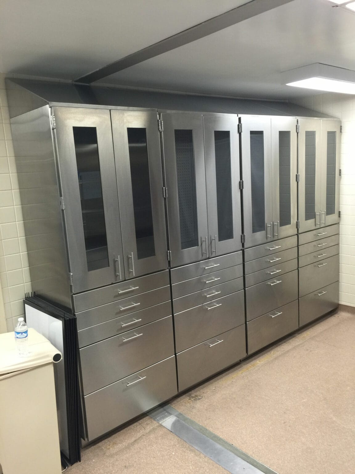 Customizable Medical Supply Storage For Smart Storage Solutions in Hospital